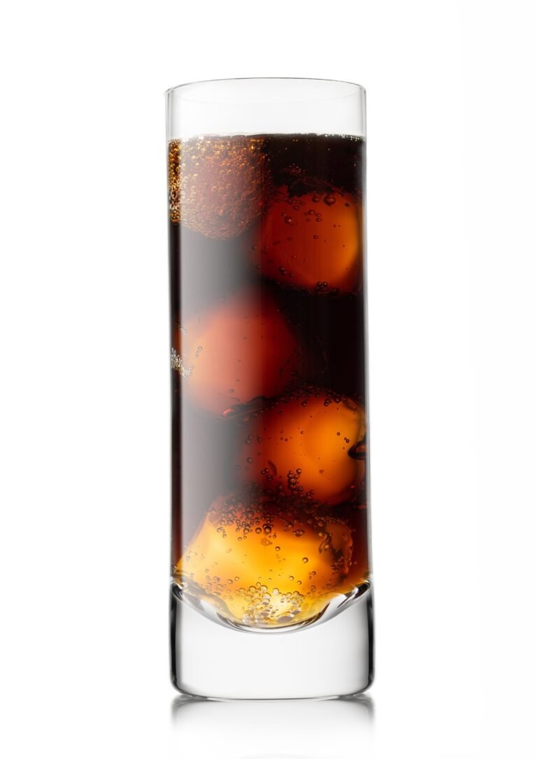The Ultimate Cocktail Glasses Guide (And Why They Matter)